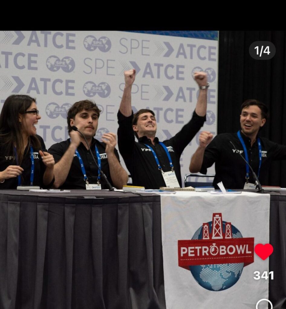 SANTIAGO ROLANDELLI JUNTO A UN EQUIPO DE LA UBA, GANARON EL MUNDIAL DE ...